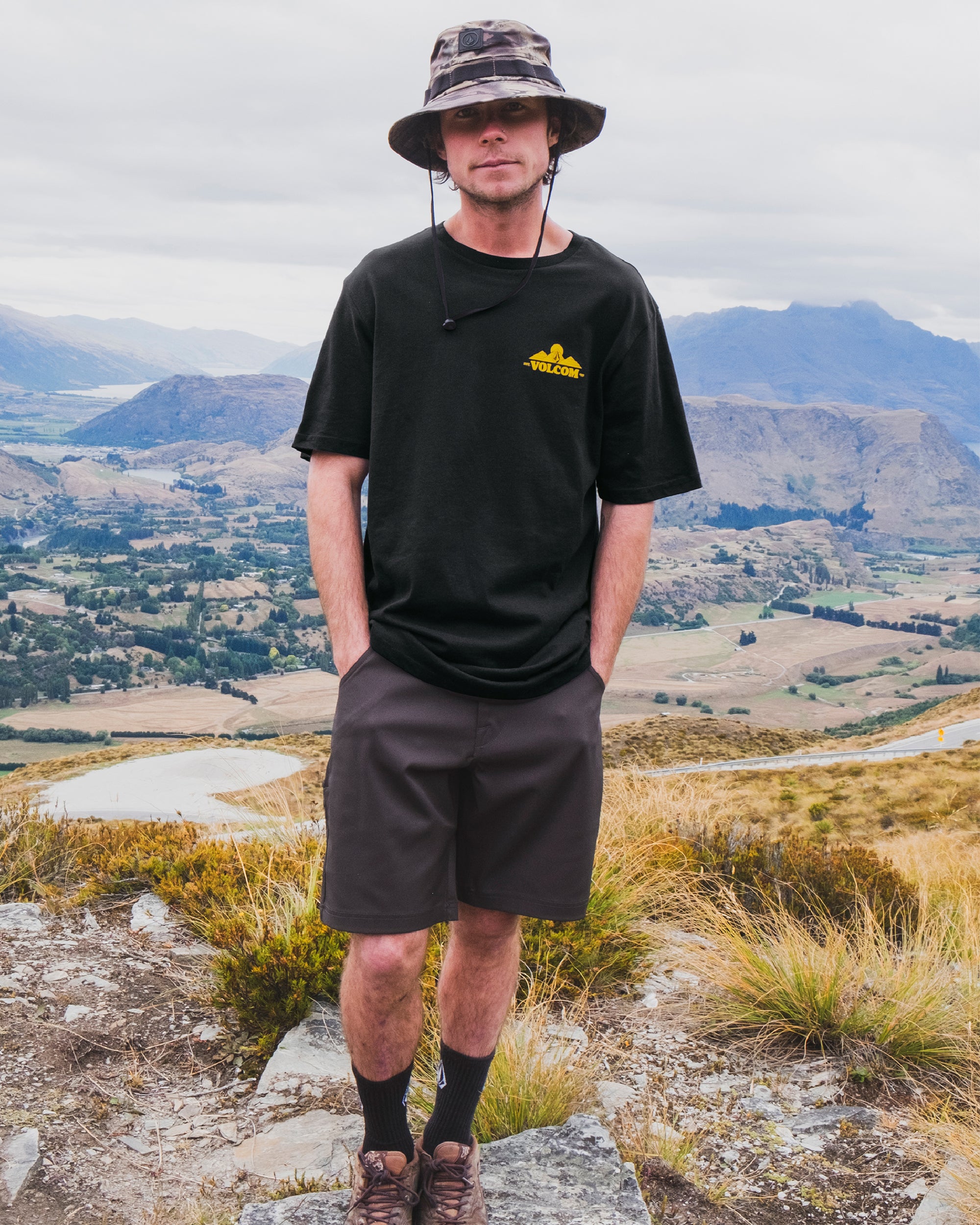 A FRAME TECH SST - BLACK – Volcom