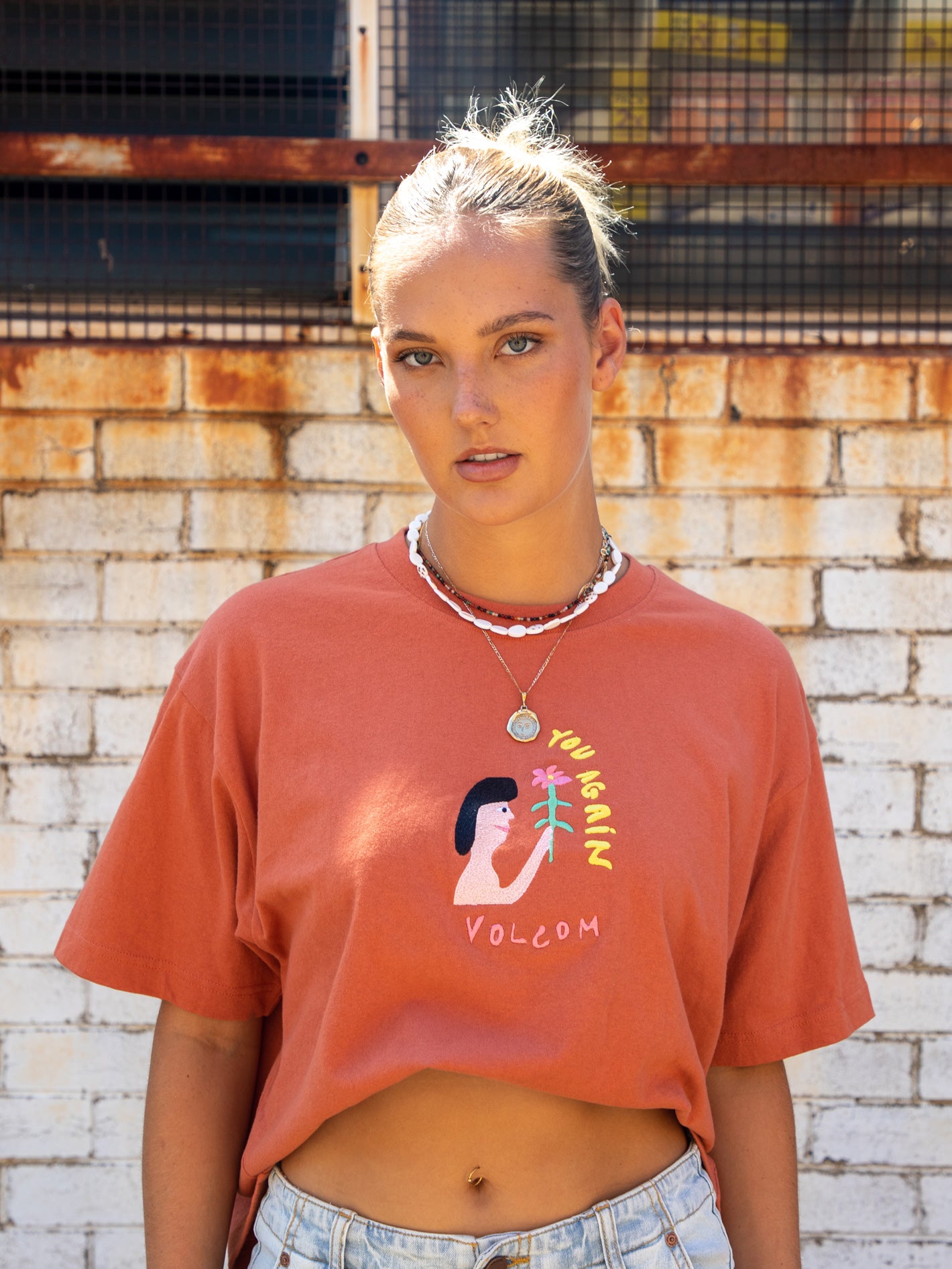 Featured Artist Arthur Longo Tee - Rosewood – Volcom