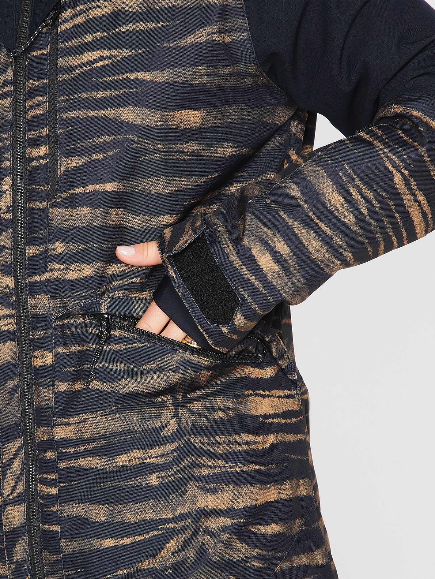 Womens Shelter 3D Stretch Jacket - Tiger Print (2022) – Volcom